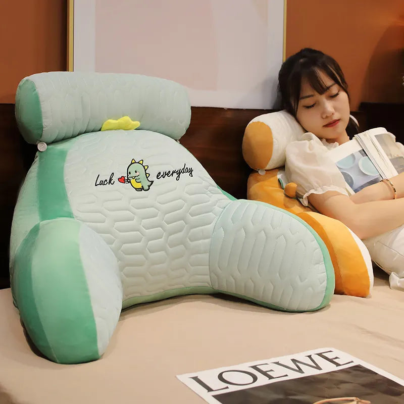 Triangular Reading Pillow – Linnaco